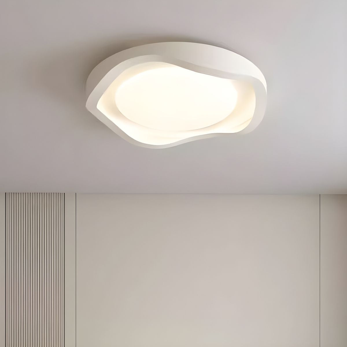 Lampsmodern Metal Ceiling Light Geometric LED White Acrylic Ceiling Light
